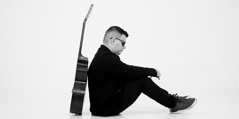 Frank Morón estrena nuevo single "Noches de Luna Llena"