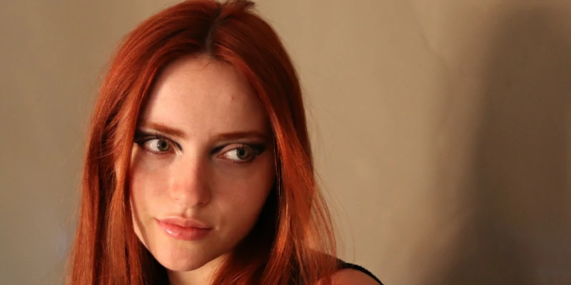 Lucía Bossa lanza "Infoxicación"