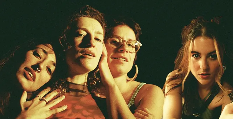 FANEKA Y LA OTRA estrenan el sencillo "Dueña"