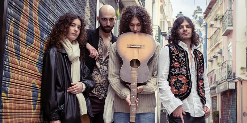 The Orange Buzz Band presenta su álbum ‘Electric Kiss’